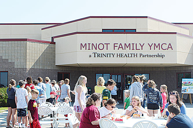 Hess Corp. and YMCA host picnic kickoff | News, Sports, Jobs - Minot ...